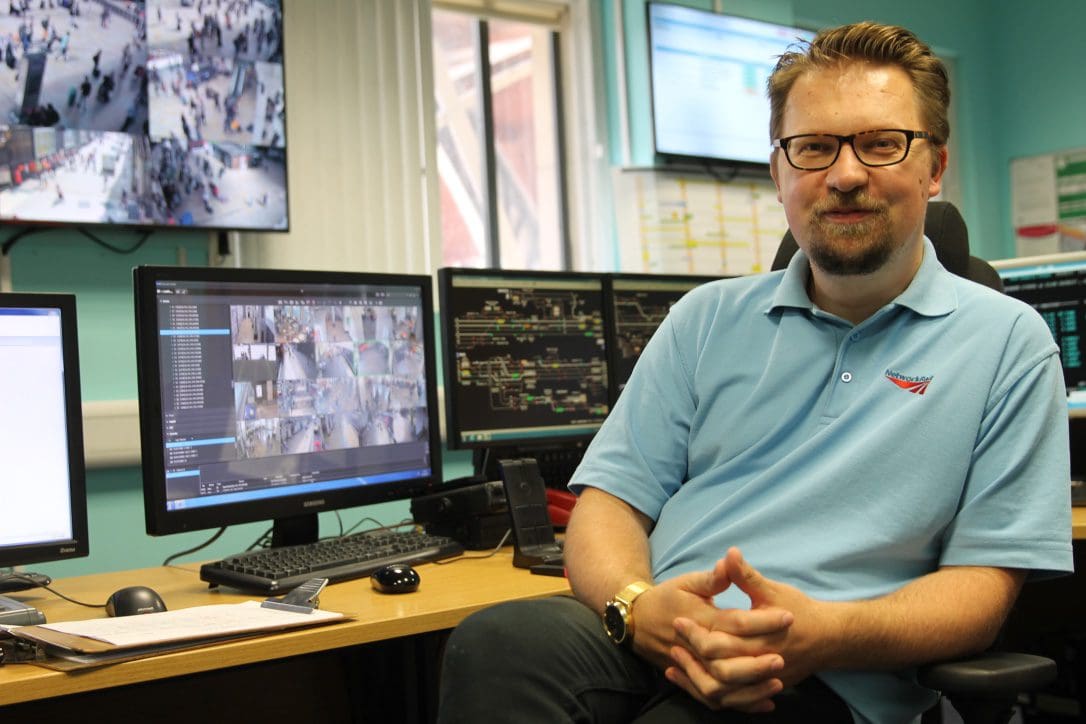Railways on TV – Paddington: A Year on the Tracks documentary series ...